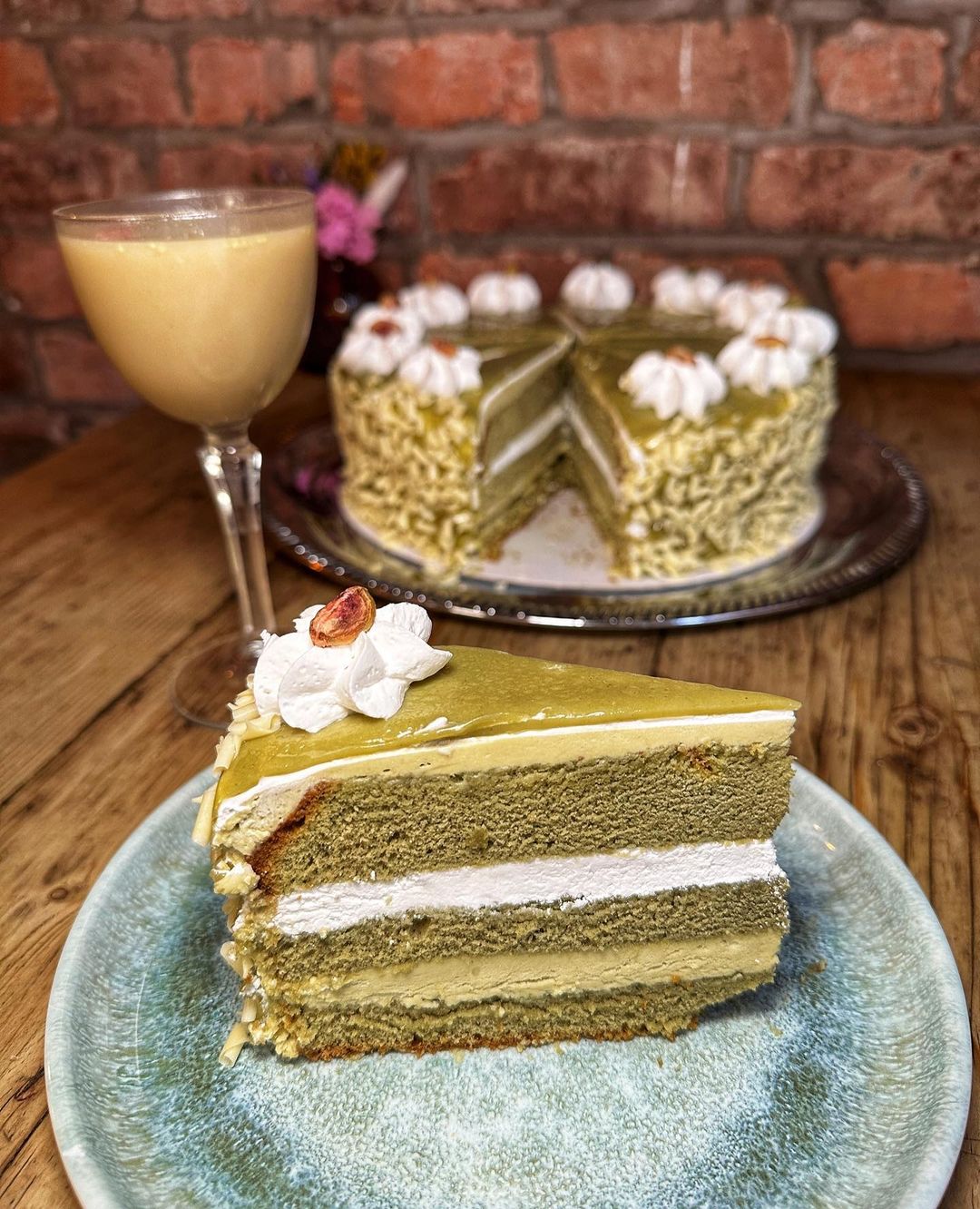 Pistachio Cake Slice - Treveli (Vegetarian and Halal) | Sicilian NQ